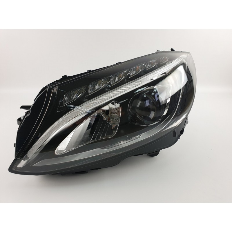 Mercedes W205 Orjinal Sağ+Sol Led Far Takımı A2059067303 A2059067403